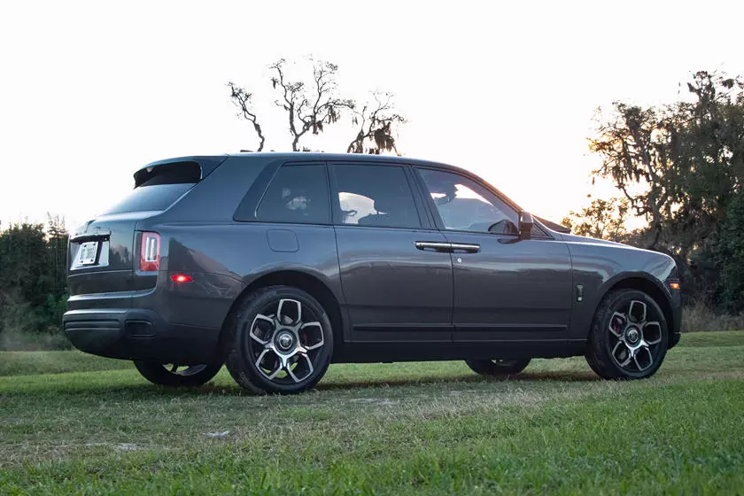 Kodėl „Rolls-Royce Cullinan“ priklauso vienai klasei 41234_6