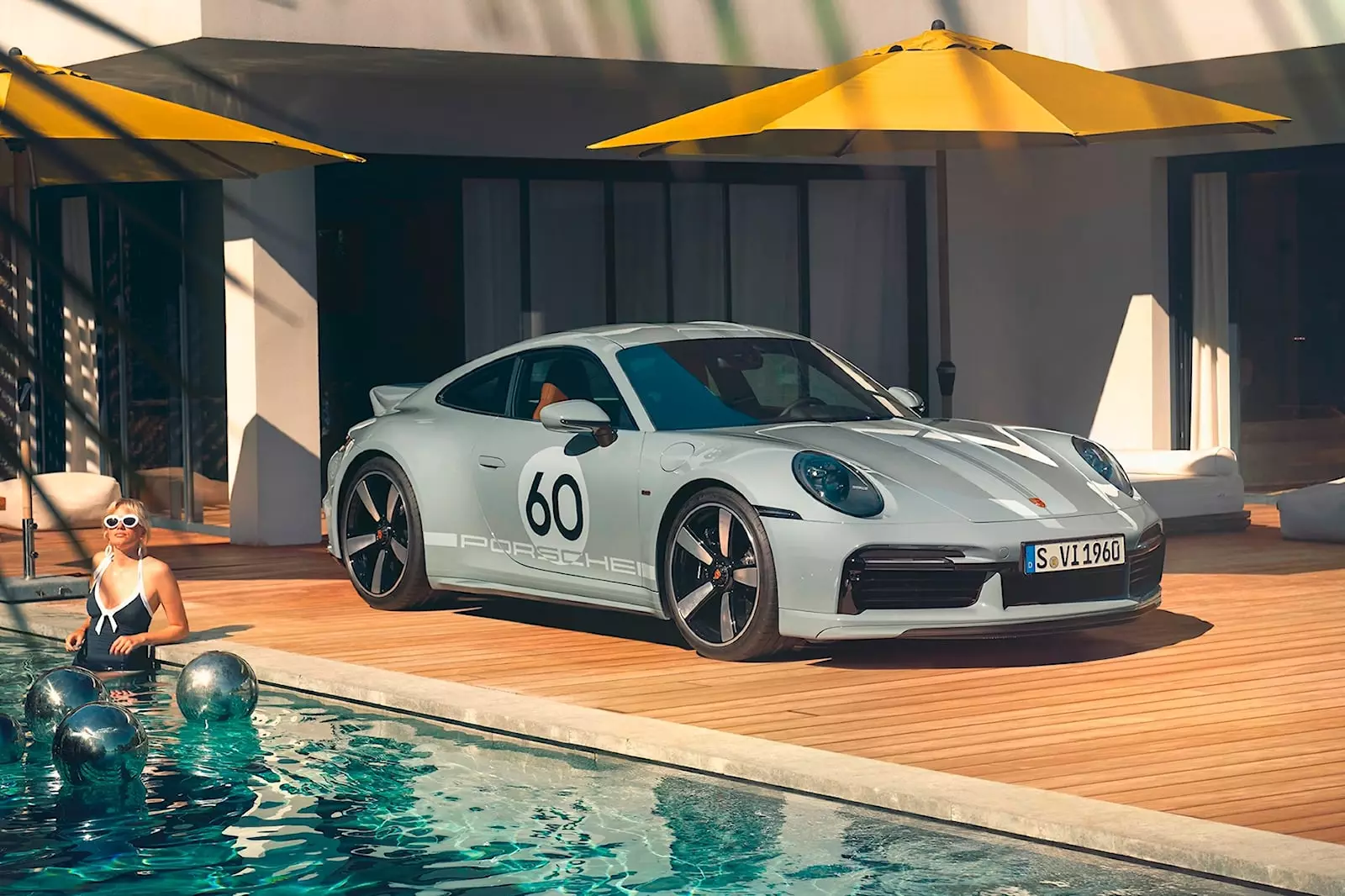 2023 Porsche 911 Sport Classic je zbirateljski predmet z ročnim turbo pogonom