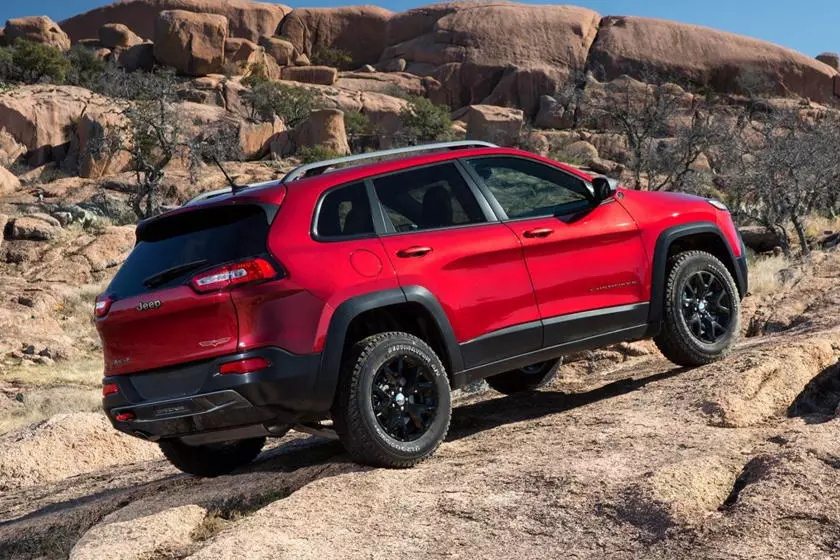 Vue latérale du Jeep Cherokee 2014-2021