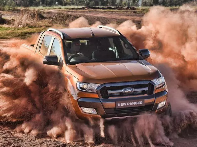 Xo'sh, men la'natlanganman; Ford Ranger 2019-yilda qaytib keladi 41459_1