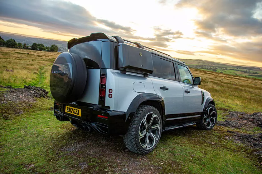 Na maua e le Land Rover Defender se Suiga Mata'utia 41771_6