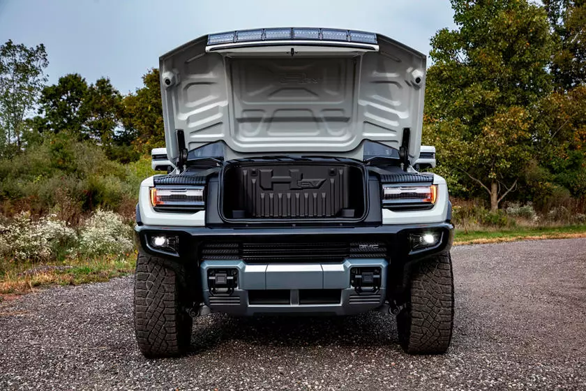 Вигляд вперед GMC Hummer 2022 року