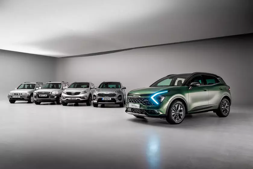 Kia ၏ နောက်ဆုံးပေါ် Sportage သည် တားမြစ်ထားသော သစ်သီးဖြစ်သည်။ 41878_1