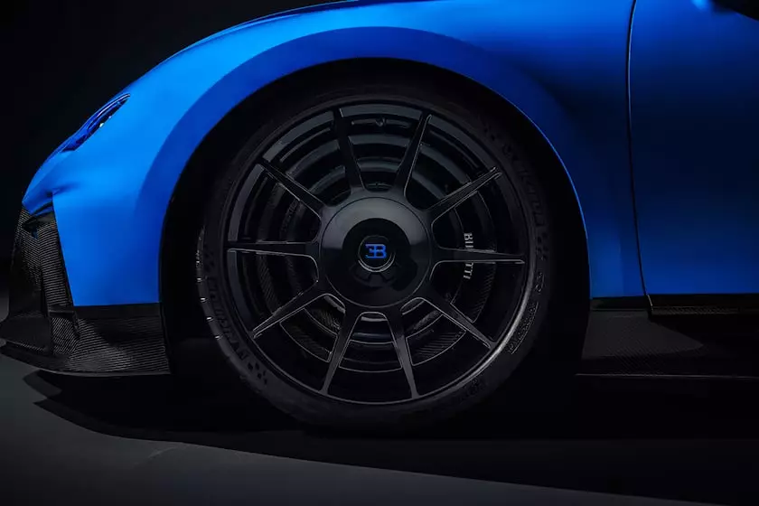 2021-2022 Bugatti Chiron Pur Sport Rad