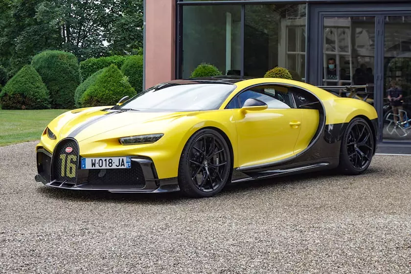 تواجه Bugatti Chiron Pur Sport مشكلة في الإطارات المتشققة 42035_8