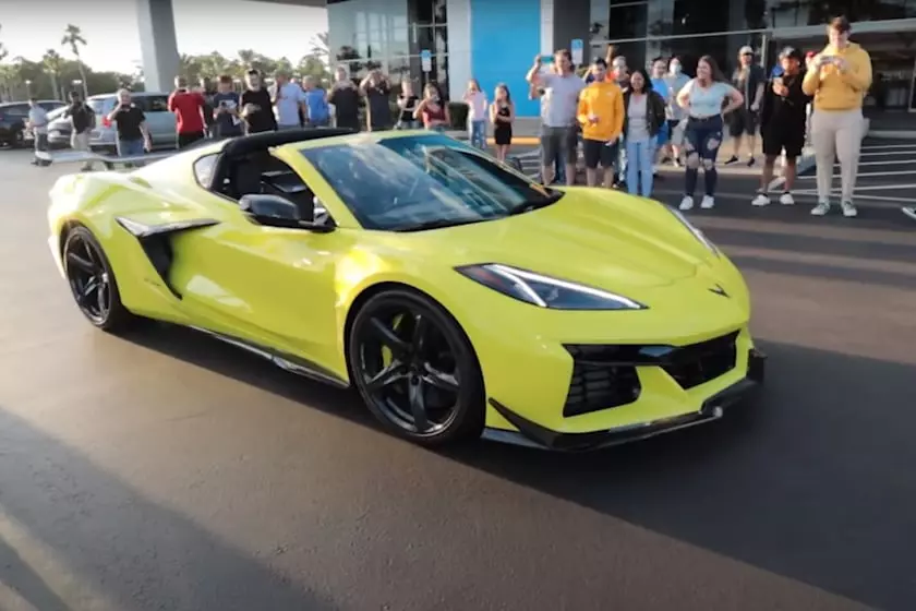 Corvette Z06 ئوت ئۆچۈرۈش ۋە تەكشى قۇلاقنى ئاڭلاڭ 4205_1