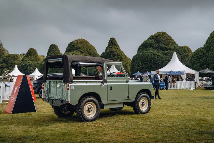 Το Classic Land Rover Series IIA μετατράπηκε σε πολυτελές ηλεκτρικό off-roader 42069_3