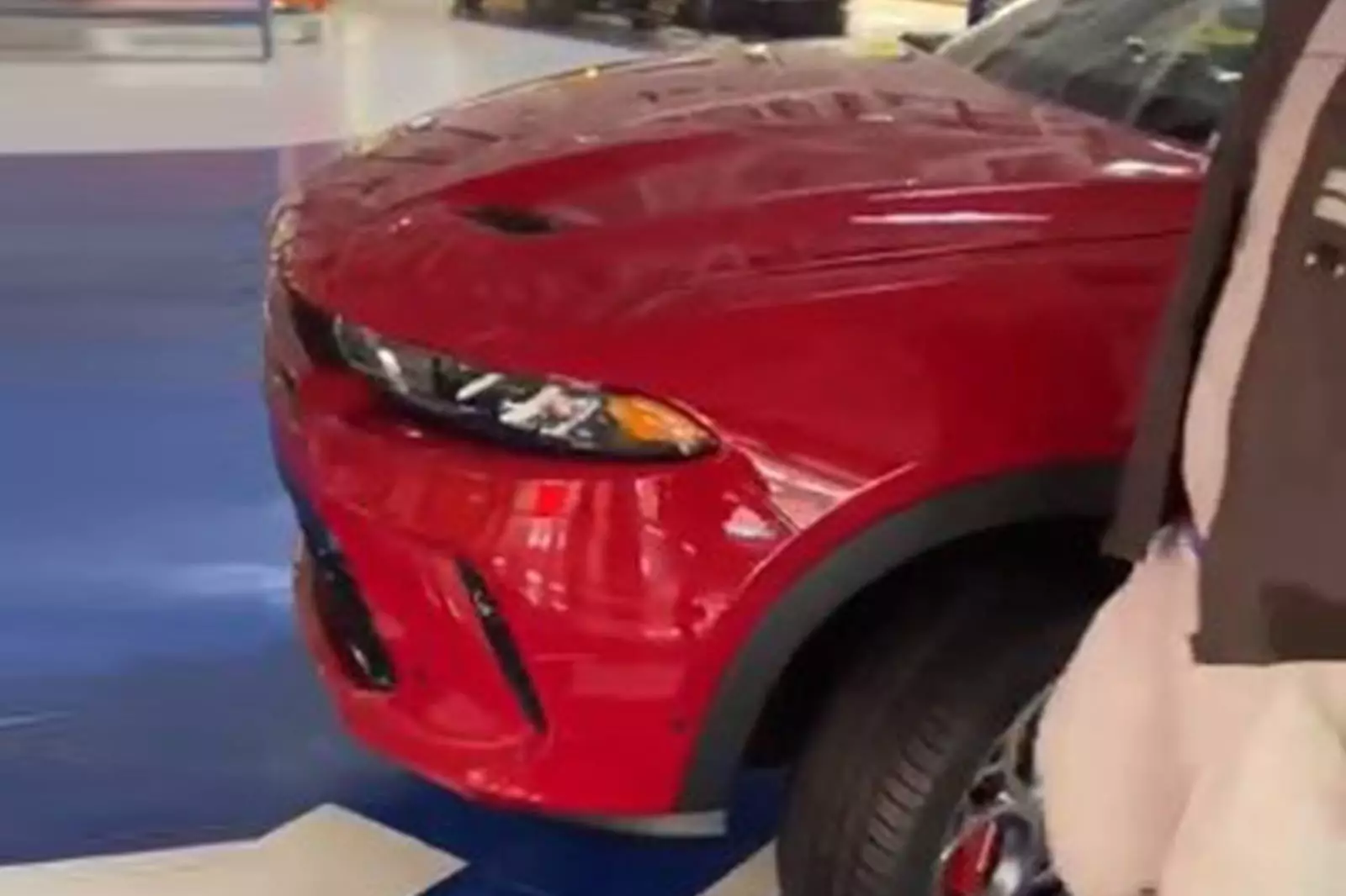 Το νέο Dodge Hornet είναι σχεδόν έτοιμο να δείξει το πρόσωπό του