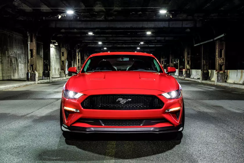 2018-2021 Ford Mustang Coupe vaizdas iš priekio