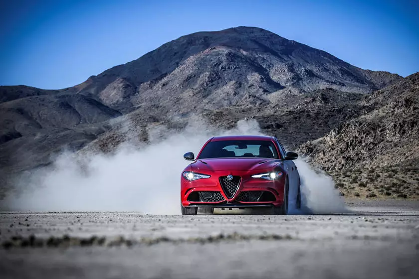 2017-2022 Alfa Romeo Giulia Quadrifoglio Burnout