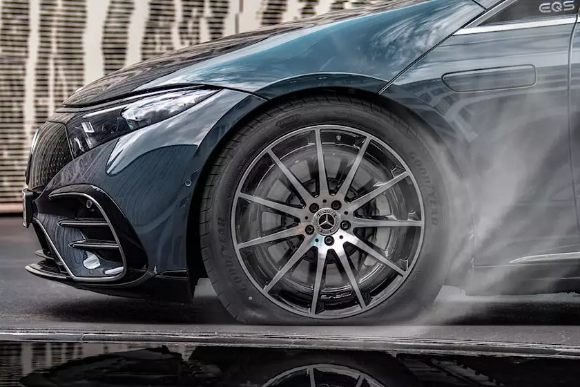 Novi Mercedesov sustav ispuhuje gume u hitnim situacijama 42515_1