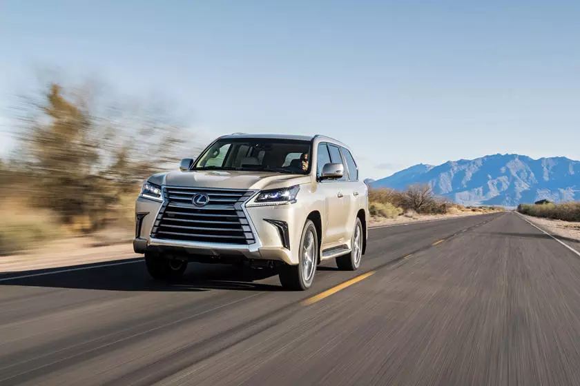 2016–2020 m. Lexus LX vairavimas iš priekio