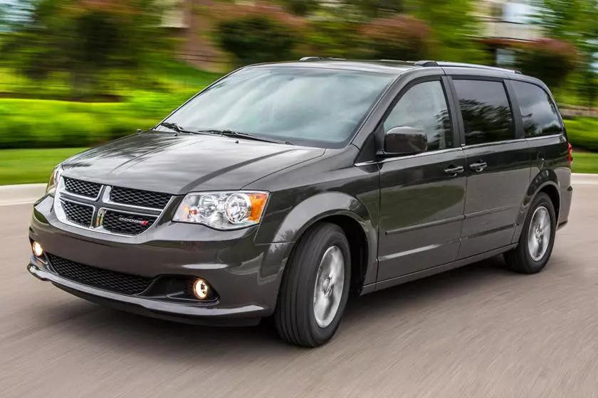 2014-2020 Dodge Grand Caravan Vooraanzicht Rijden