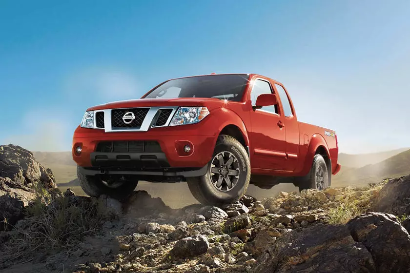 2012-2020 Nissan Frontier Vooraanzicht: