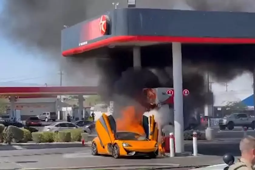 McLaren 570S brûlée après avoir explosé dans une station-service 42779_5