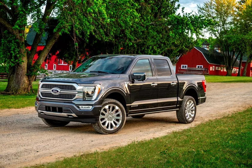 2021 Ford F-150 წინა კუთხური ხედი