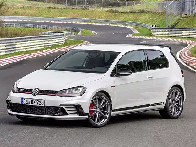 Volkswagen Ĵus Disbatis la Nurburgring-Rekordon de la Honda Civic Type R 43066_4