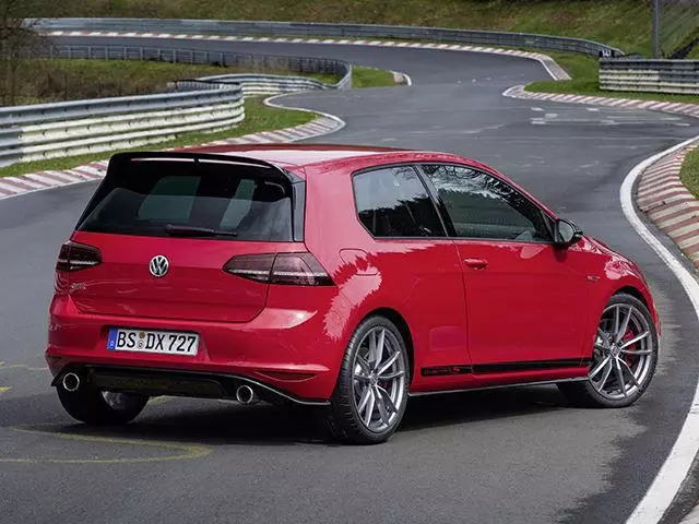 Volkswagen murskasi juuri Honda Civic Type R:n Nürburgringen ennätyksen 43066_8