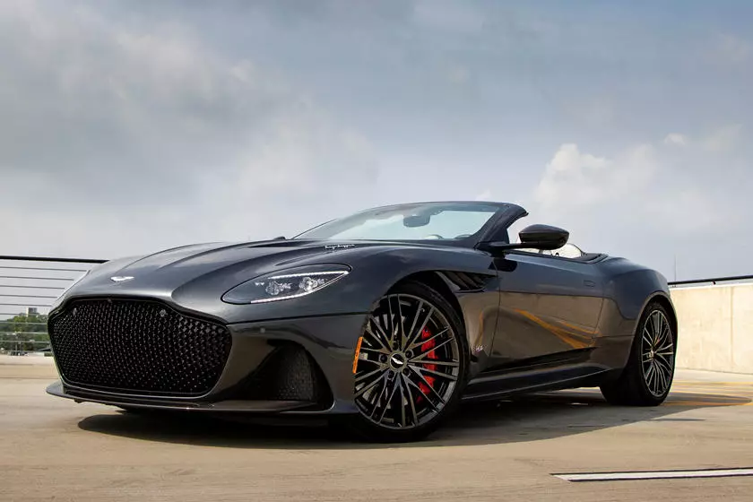 10 ga-ahụrịrị atụmatụ nke Aston Martin DBS Superleggera Volante 4307_1