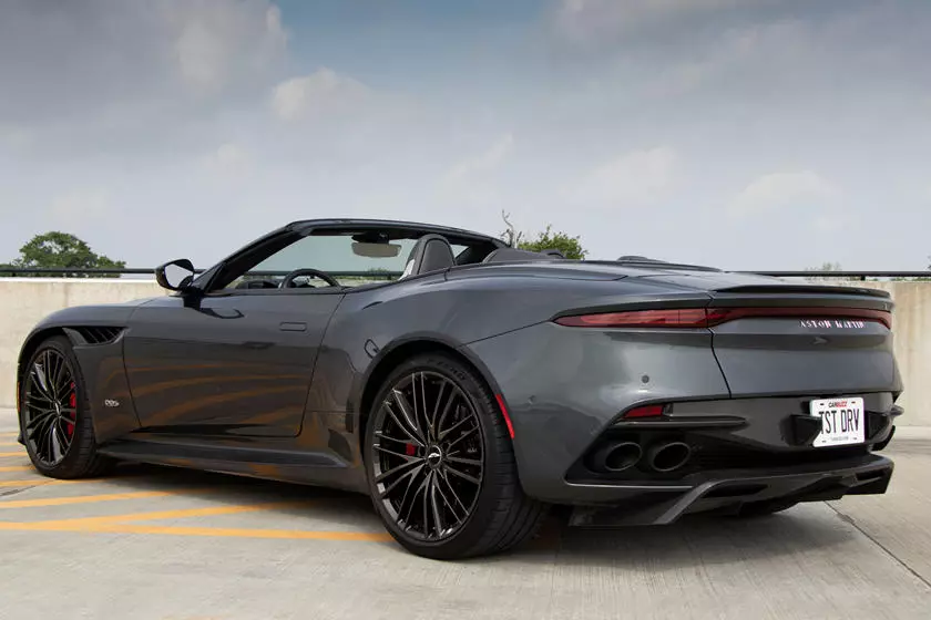 10 caractéristiques incontournables de l'Aston Martin DBS Superleggera Volante 4307_3