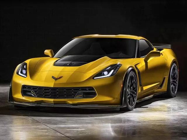 Primeiro Corvette Z06 2015 vai a leilão 43082_2