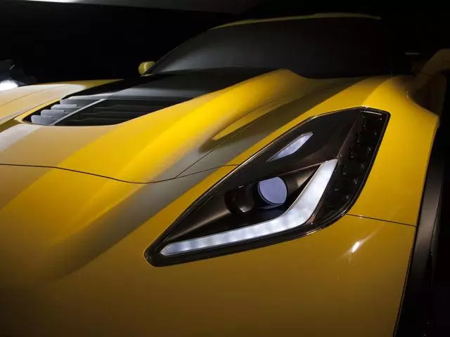 Primeiro Corvette Z06 2015 vai a leilão 43082_4