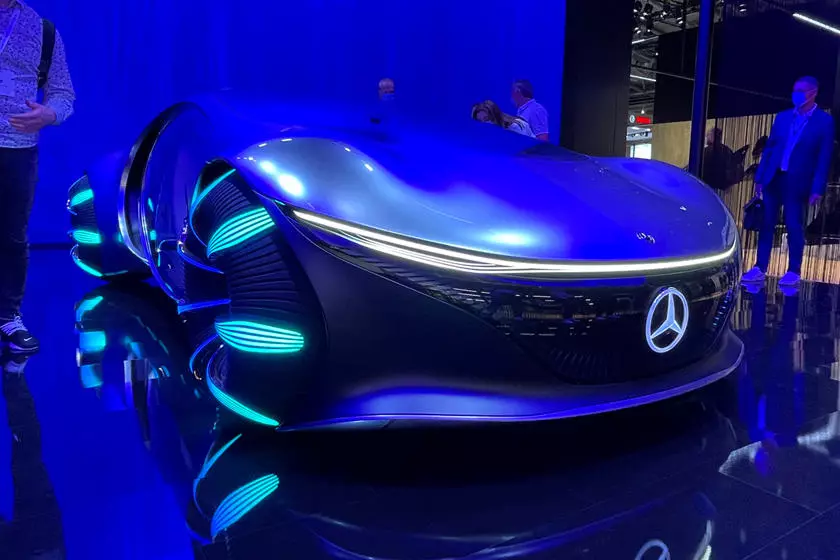 Questo concept futuristico Mercedes può leggere la tua mente 43107_9