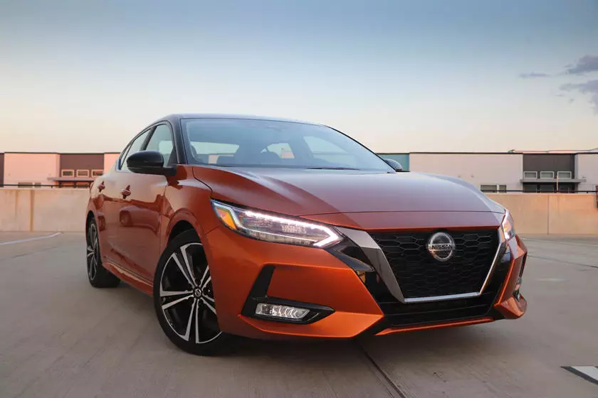 အဘယ်ကြောင့်ဆိုသော် 2020 Nissan Sentra သည် ထာဝရအကောင်းဆုံးကားဖြစ်သနည်း။ 4310_1