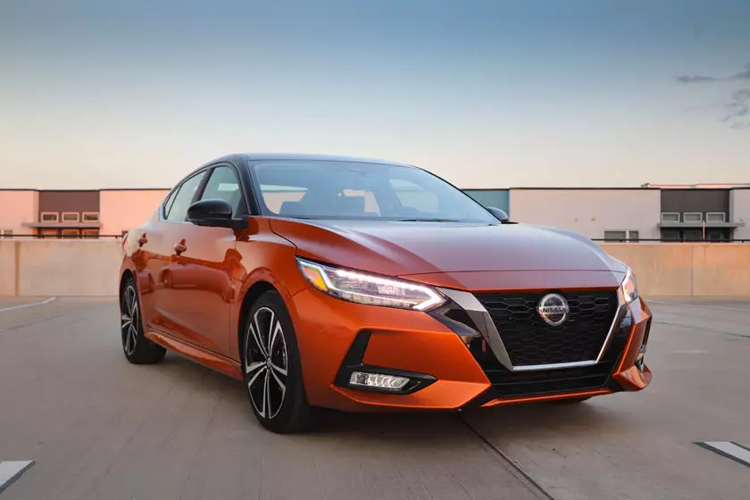 အဘယ်ကြောင့်ဆိုသော် 2020 Nissan Sentra သည် ထာဝရအကောင်းဆုံးကားဖြစ်သနည်း။ 4310_16