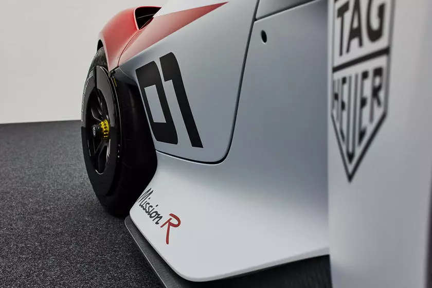 Porsche presenta la impressionant Mission R Electric Racer 43132_18