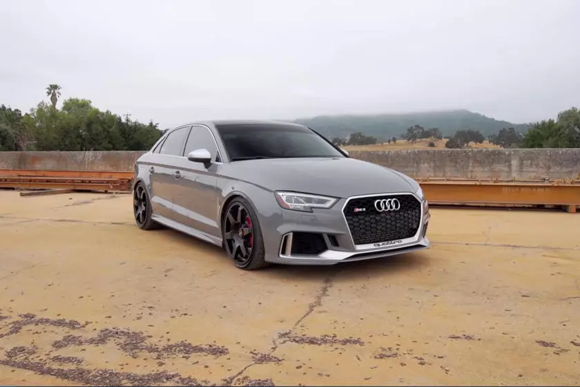 Ugqatso lotsalo: 565-HP Audi RS3 Vs. Lamborghini Aventador 43228_2