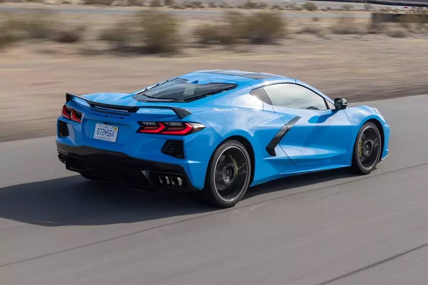 2020-2022 Chevrolet Corvette C8 နောက်ကြည့်မောင်းနှင်ခြင်း။