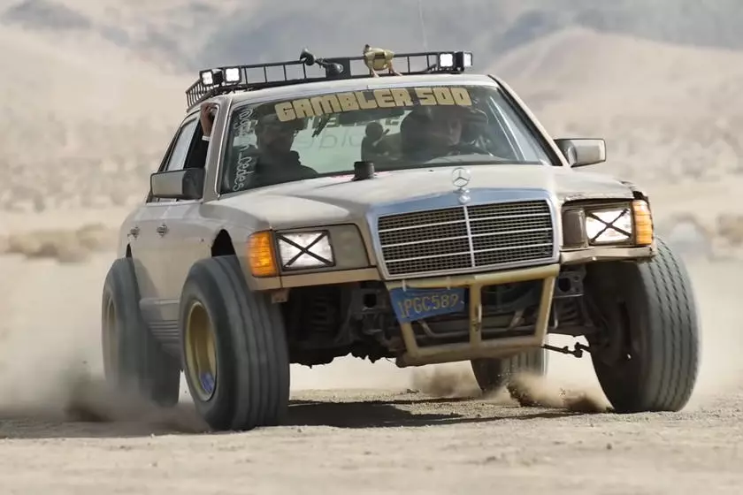 El Mercedes S-Class destrossat es va transformar en Rally Warrior 43403_1