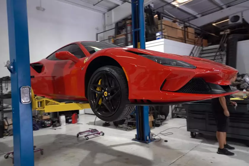 Zcela nové Ferrari F8 Tributo sečteno během prvního zapůjčení 43580_5