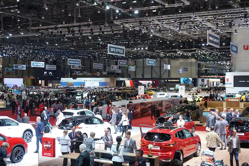 D'Genfer Motor Show ass zréck fir 2023 4363_4