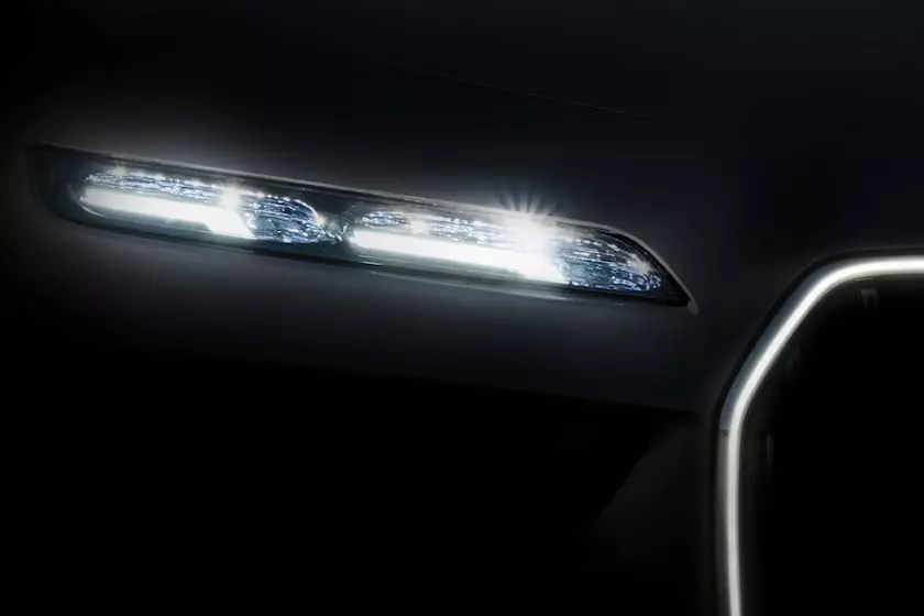 2023 BMW i7 Headlights