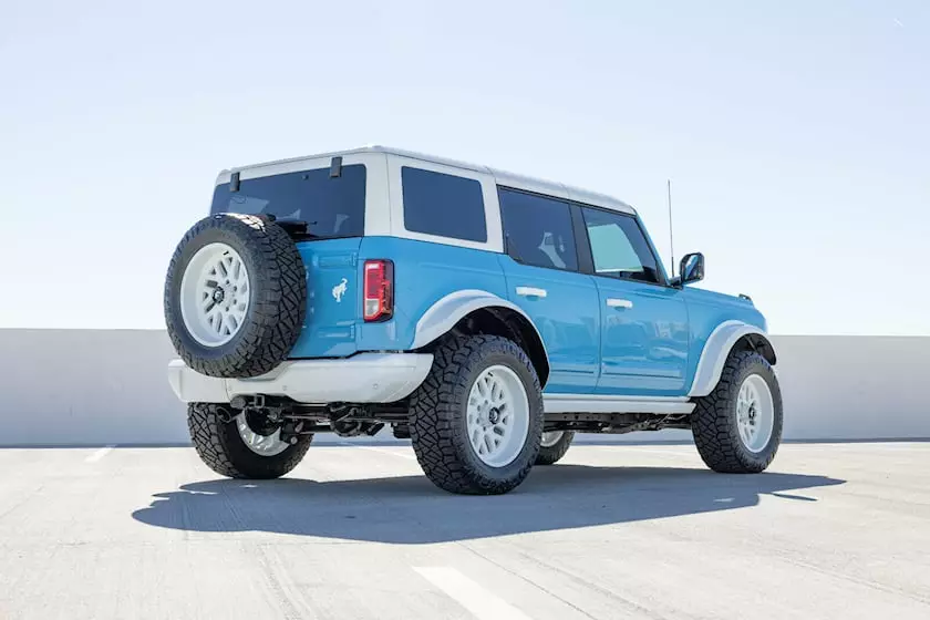 Questo Baby Blue Bronco di SEMA in vendita a sei cifre 4372_8