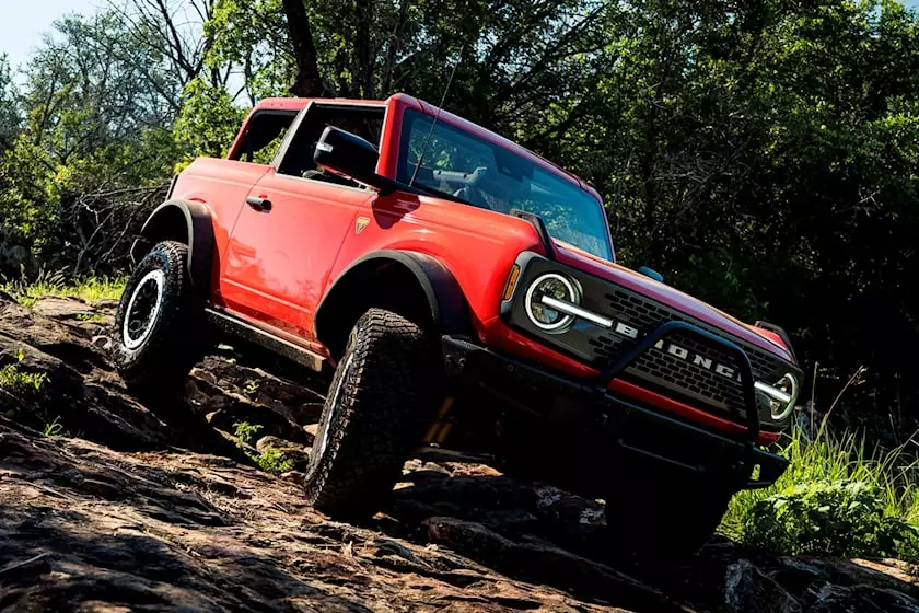 2021-2022 Ford Bronco فارورڈ ویو