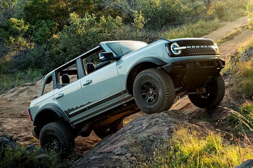 2021-2022 Ford Bronco İleri Görünüm