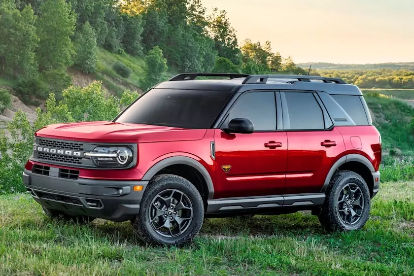 Vue d'angle avant du Ford Bronco Sport 2021-2022