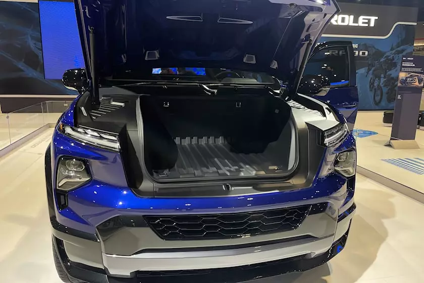 2024 Chevrolet Silverado EV Sumabog Sa Mahangin na Lungsod 4380_11