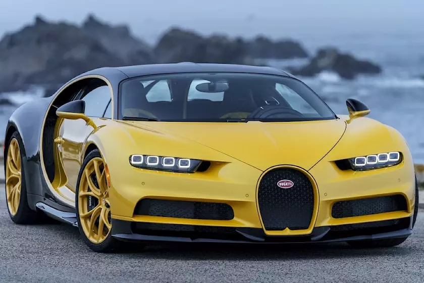 2017-2022 Bugatti Chiron Coupe Урд талын өнцгийг харах