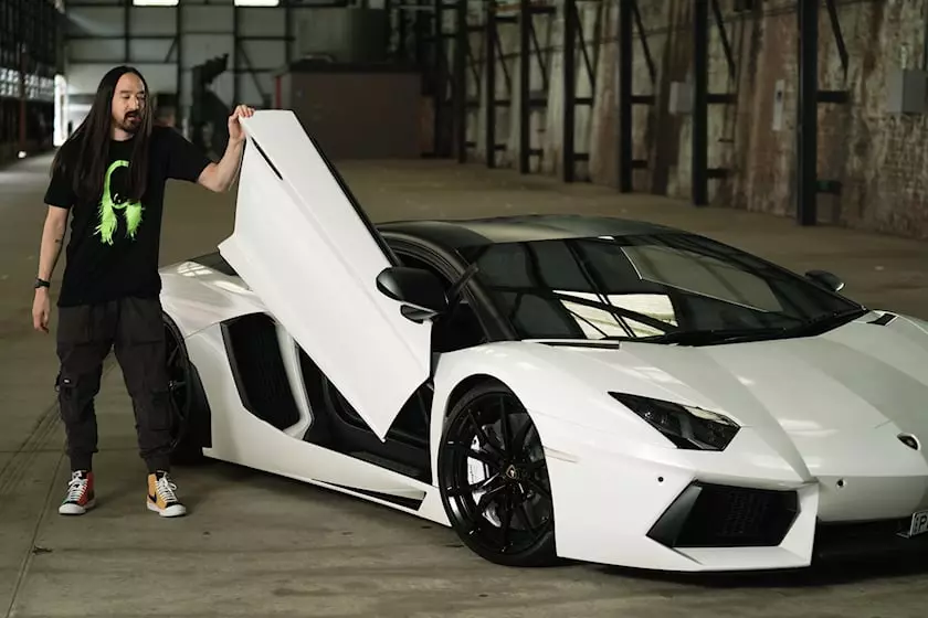 Aventador Womaliza Anabwera Ndi NFT Yaulere 4384_9