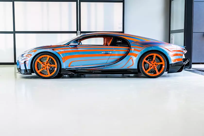 Dostawy Bugatti Chiron Super Sport rozpoczynają się od szalonej konstrukcji na zamówienie 4389_4