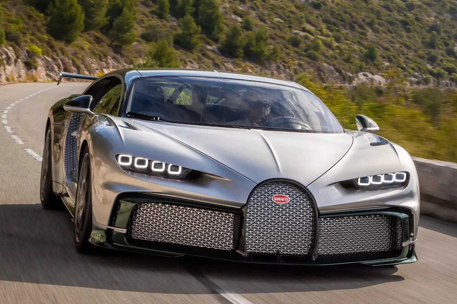 Bugatti Chiron Pur Sport Retraces Warisan Na