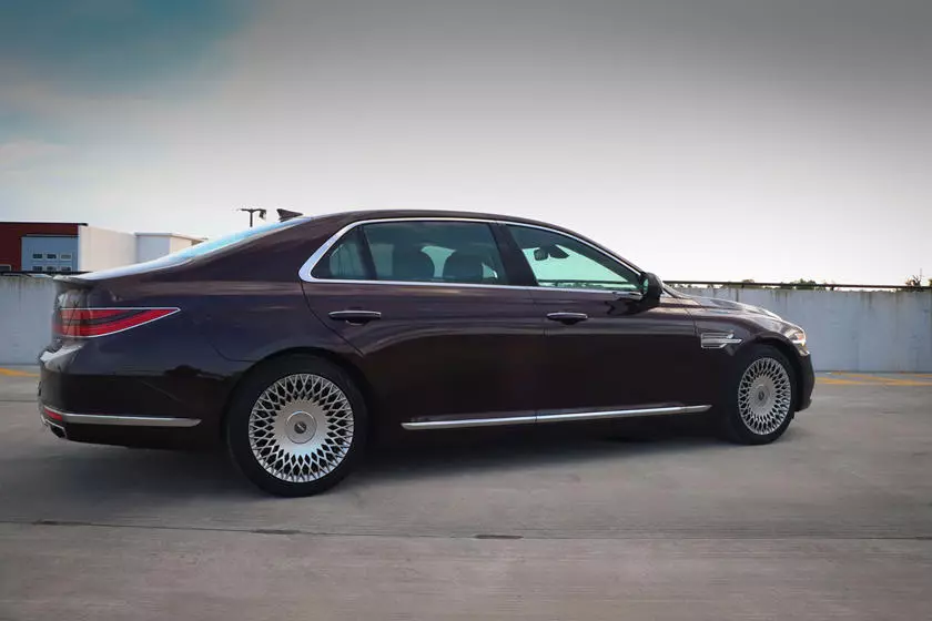 2020-2022 Genesis G90 มุมมองด้านข้าง