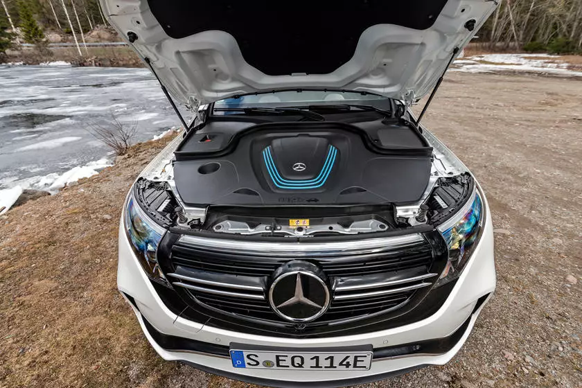 Đánh giá ổ đĩa đầu tiên Mercedes-Benz EQC 2020: Tia lửa sáng 441170_23
