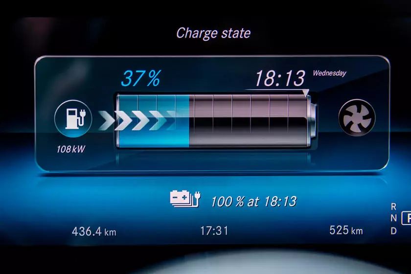 Đánh giá ổ đĩa đầu tiên Mercedes-Benz EQC 2020: Tia lửa sáng 441170_39