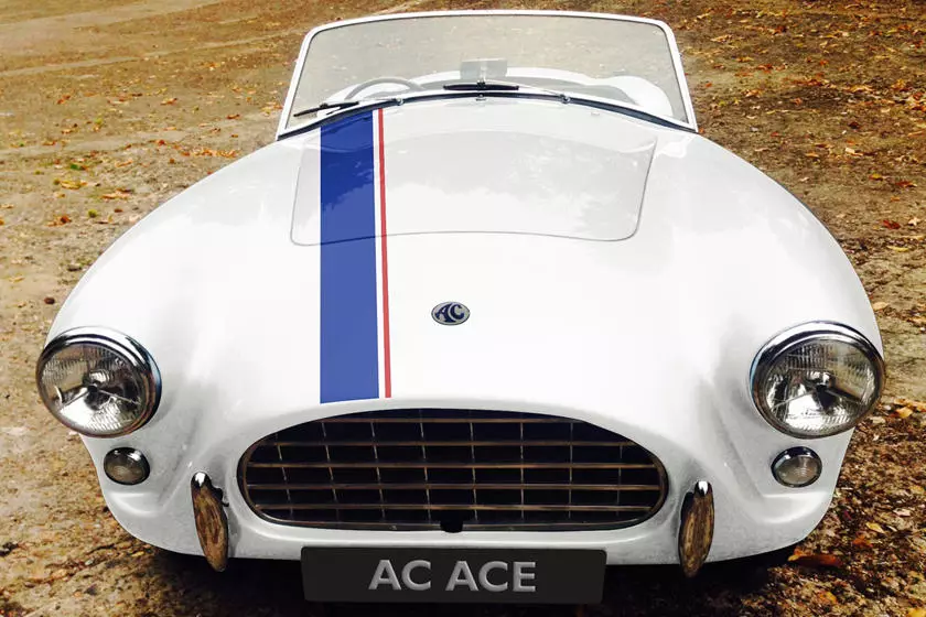 Le nouvel AC Ace RS est un classique renaissant avec de l'énergie électrique 44123_3