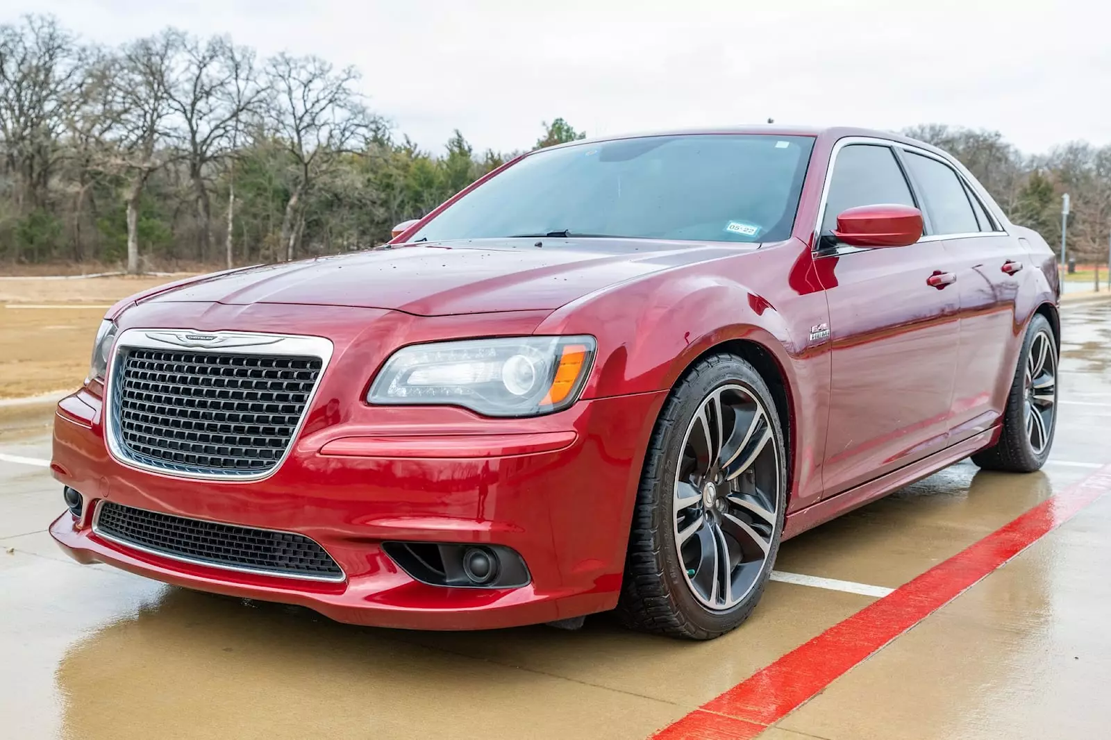 Harta mingguan: 2013 Chrysler 300 SRT8